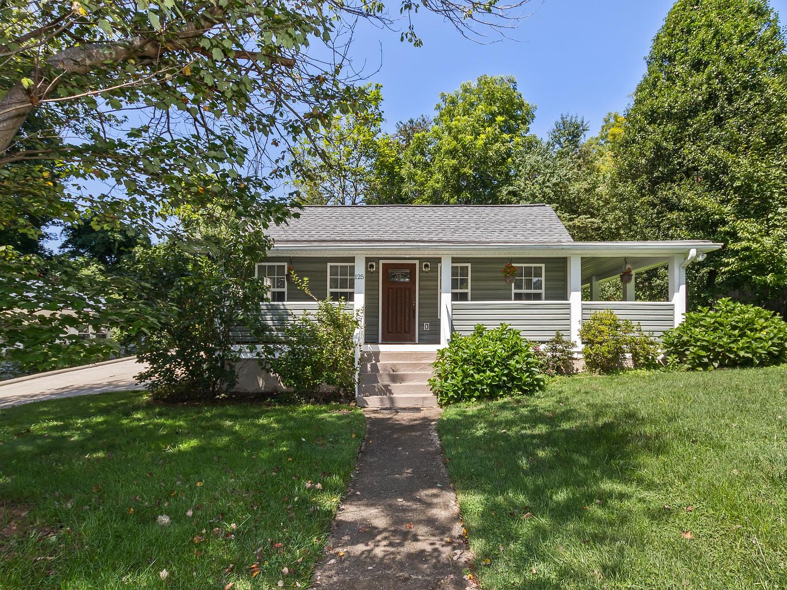 125 Wellington St, Asheville, NC 28806 | Zillow
