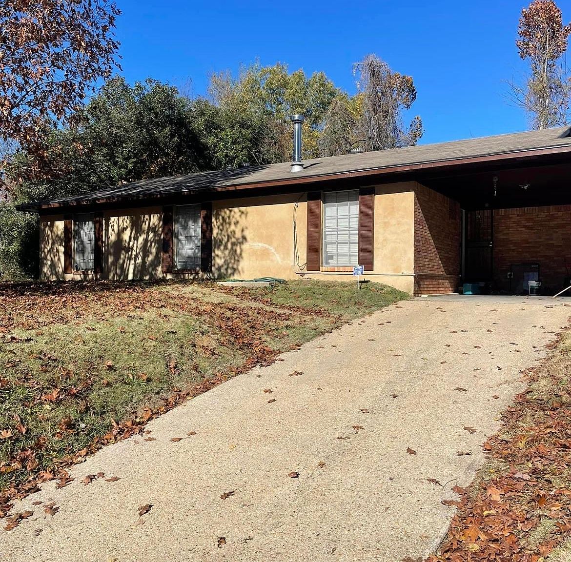 1849 E Main St, Vicksburg, MS 39183 | Zillow