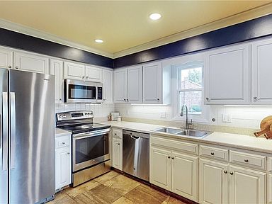 1898 Beham Dr, Mayfield Heights, OH 44124 | Zillow