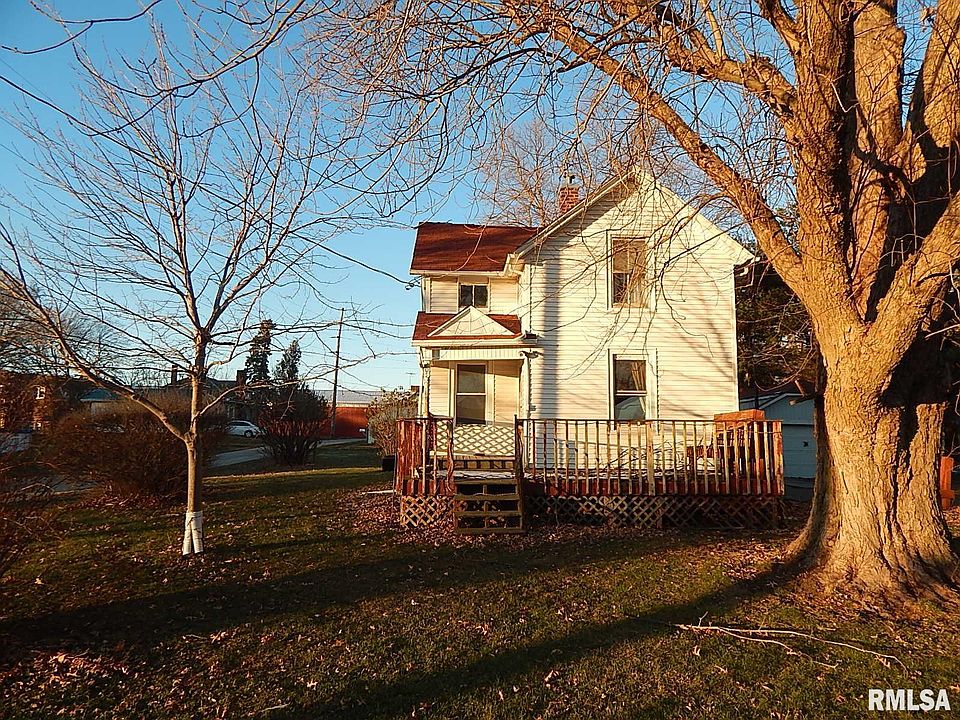 207 W South St, Victoria, IL 61485 | Zillow