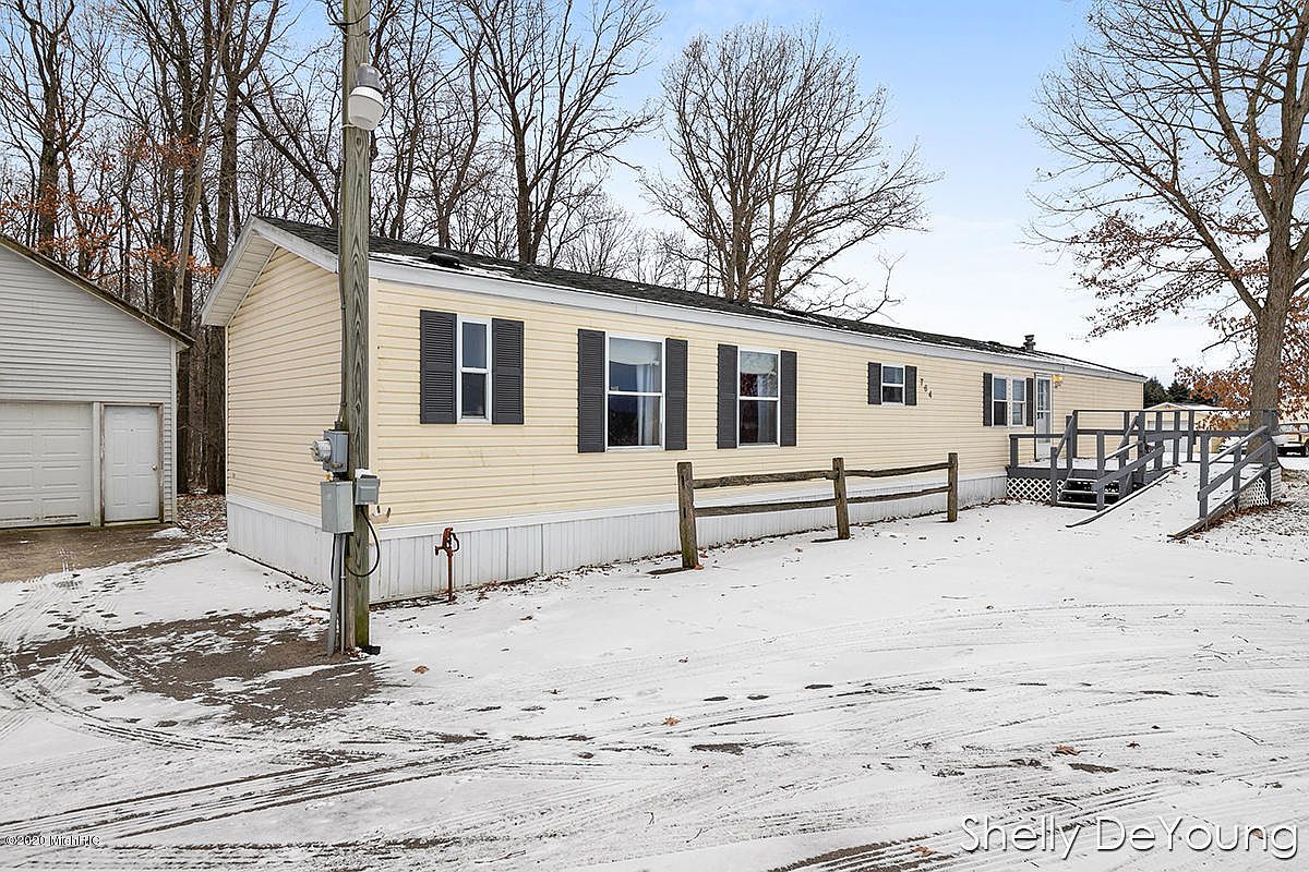 764 Long Lake Rd, Fenwick, MI 48834 | Zillow