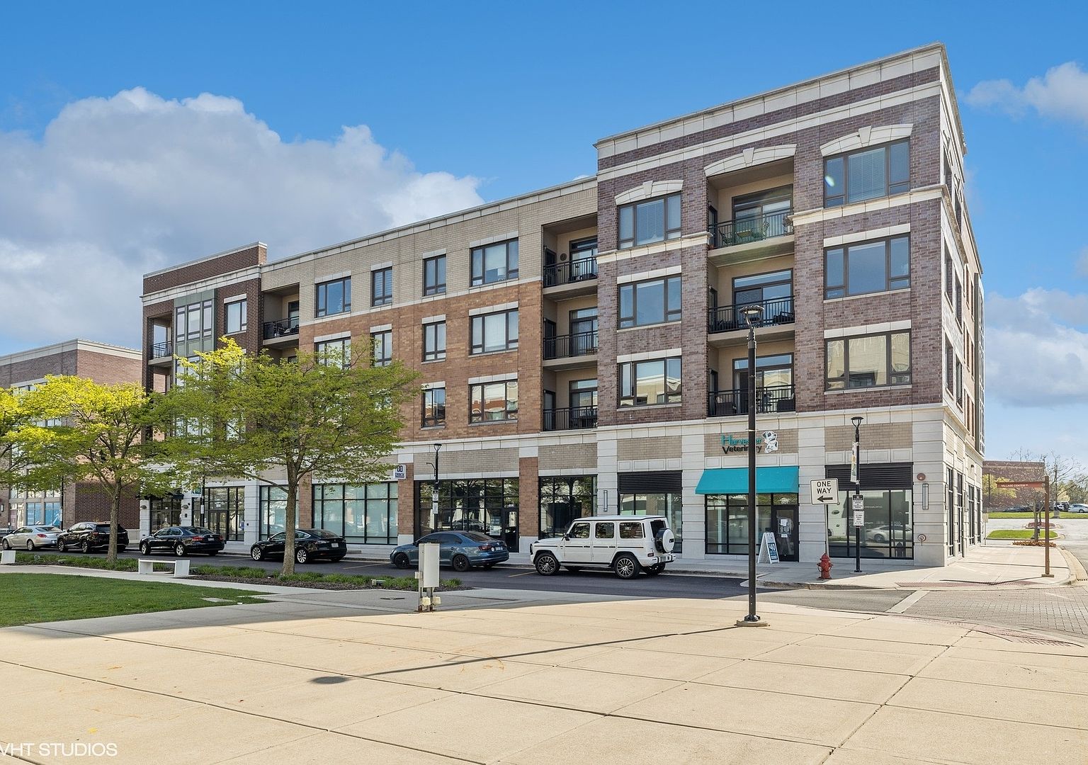 801 Village Center Dr UNIT 202, Burr Ridge, IL 60527 | Zillow