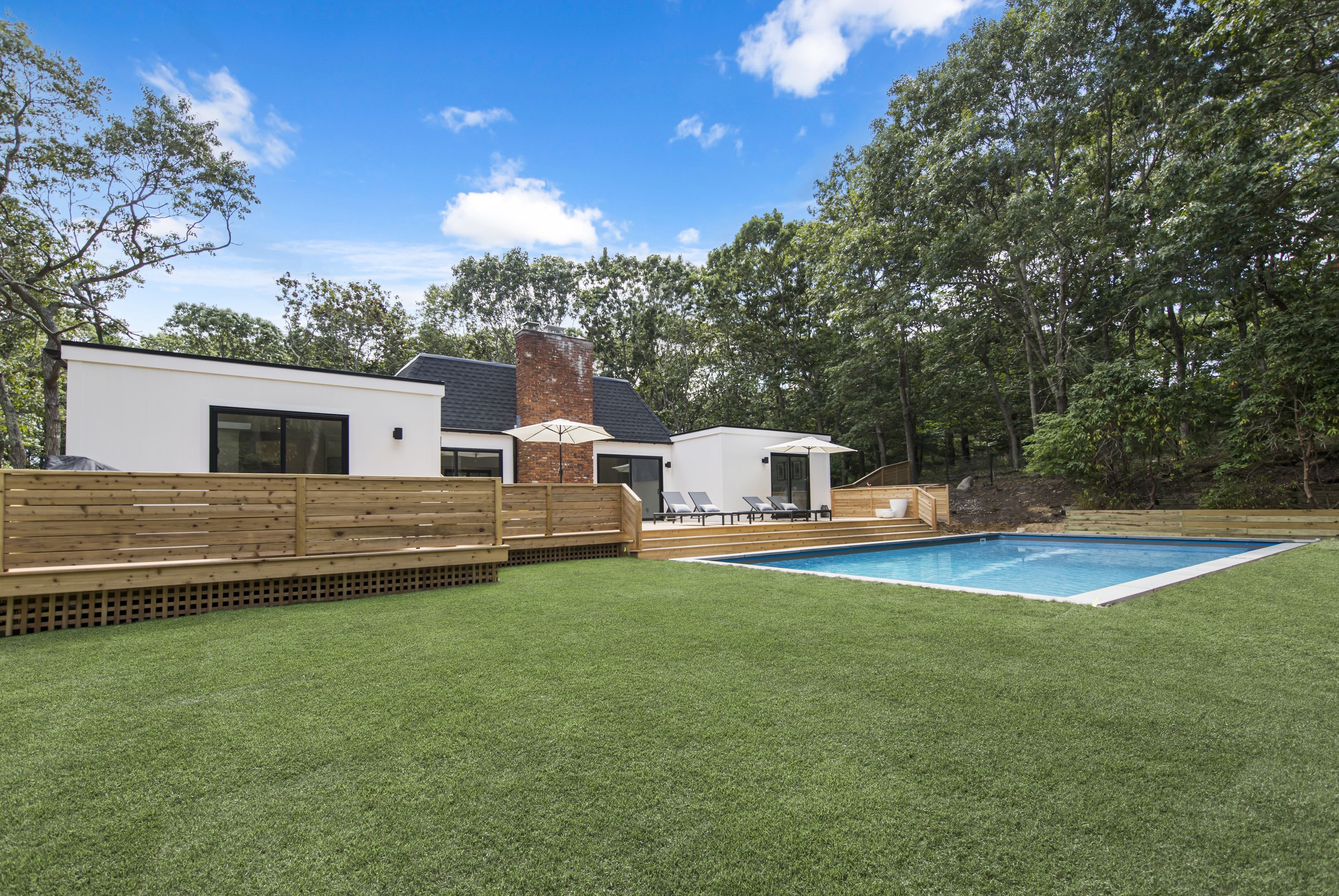 40 Jonathan Dr, East Hampton, NY 11937 | Out East