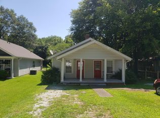 4 Maplecroft St, Greenville, SC 29609 | Zillow