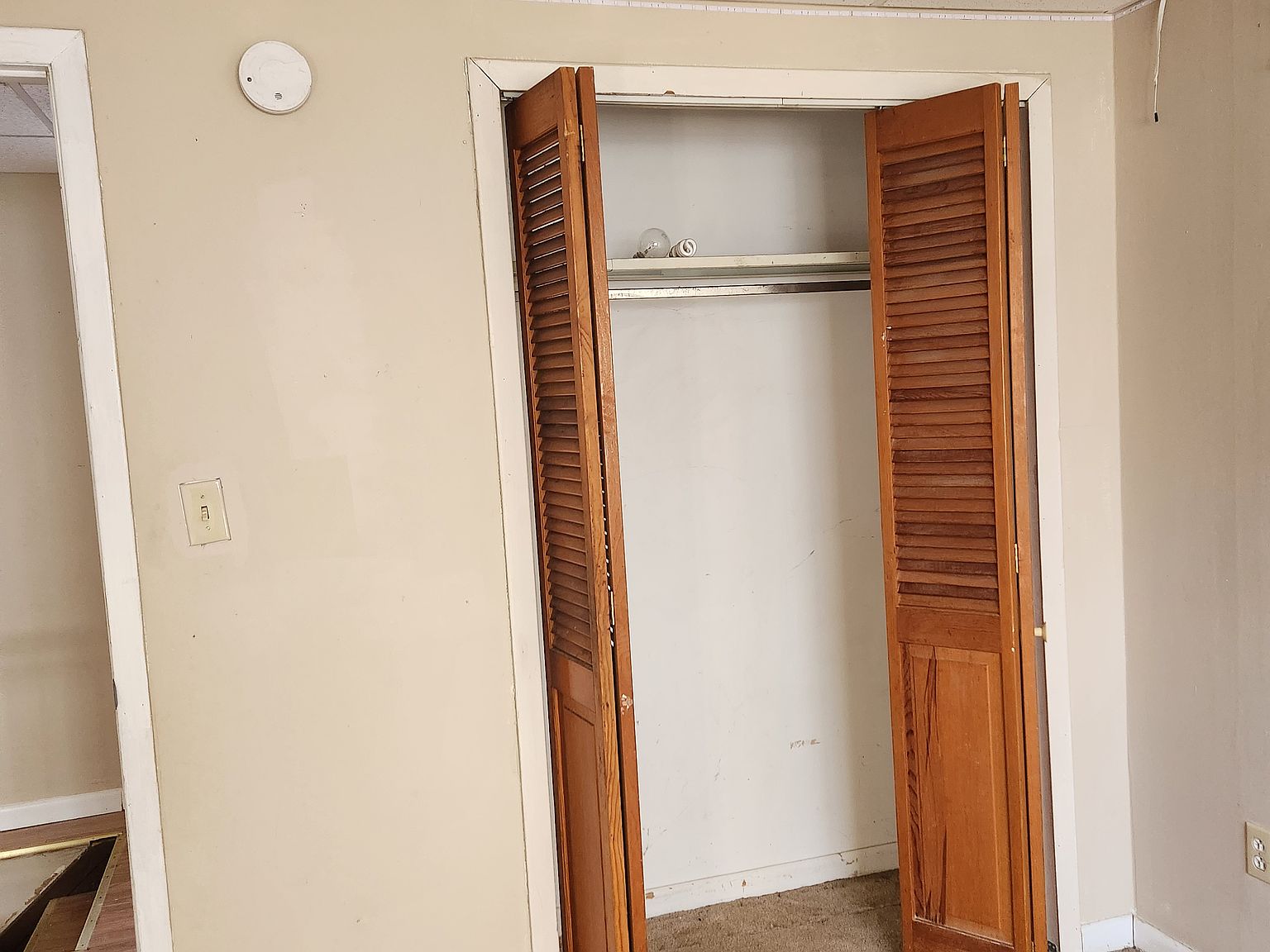 69 Manor Dr #A, Shavertown, PA 18708 | Zillow