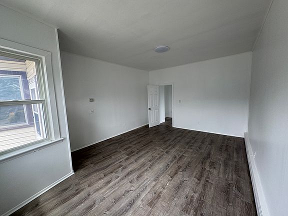 111 Higbie Ln APT 1, West Islip, NY 11795 | Zillow