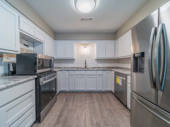 1294 W Highway 102, Decatur, AR 72722 | Zillow