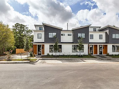 211 Lynn Dr Bryan TX | Zillow
