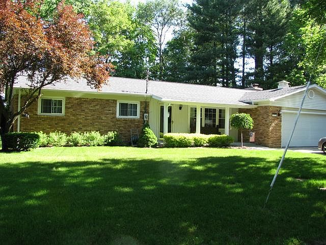 309 Orchard Ave, Clare, MI 48617 | Zillow