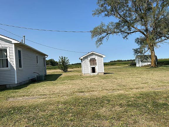 1305 County Road 1400 E, Geff, IL 62842 | MLS #11341095 | Zillow