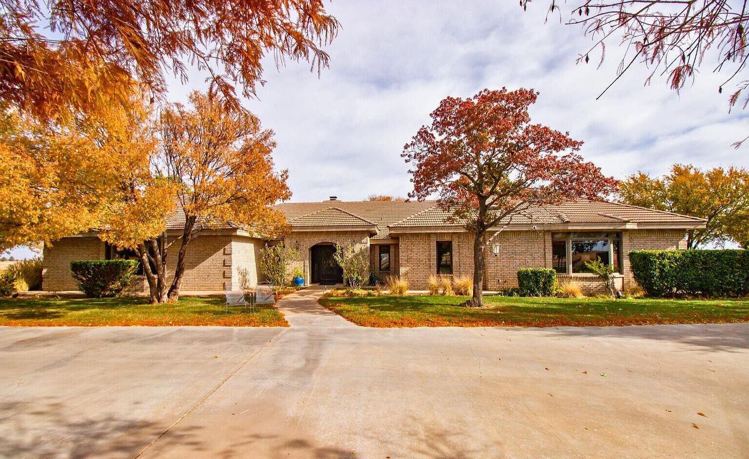 801 E 10th St, Sunray, TX 79086 | MLS #24-1552 | Zillow