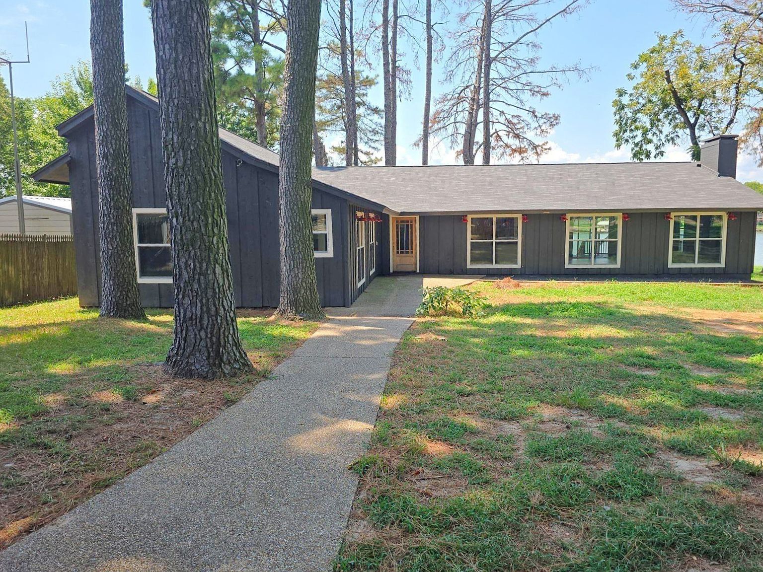 190 Thunderbird Dr, Gun Barrel City, TX 75156 | MLS #21029349 | Zillow