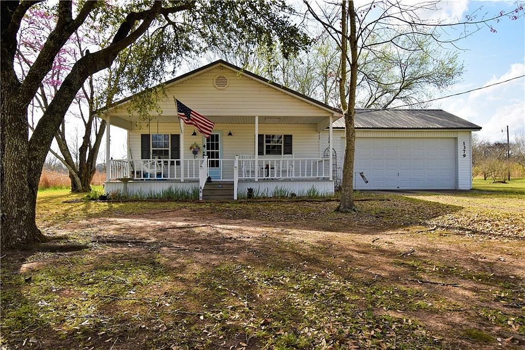 1379 Highway 457, Lecompte, LA 71346 | Zillow