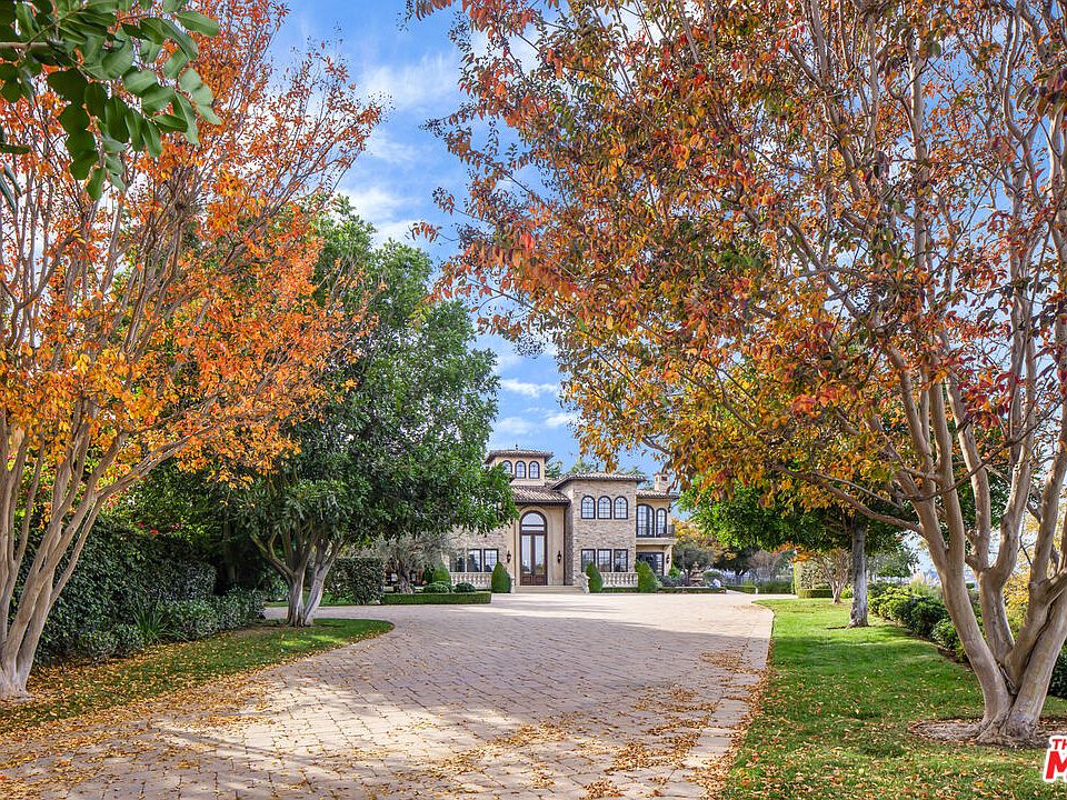 11 Beverly Ridge Ter, Beverly Hills, CA 90210 | MLS #23-318781 | Zillow