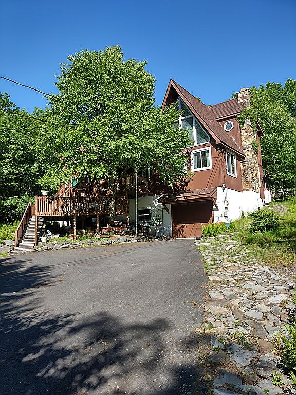 2169 Longview Dr, Bushkill, PA 18324 | Zillow