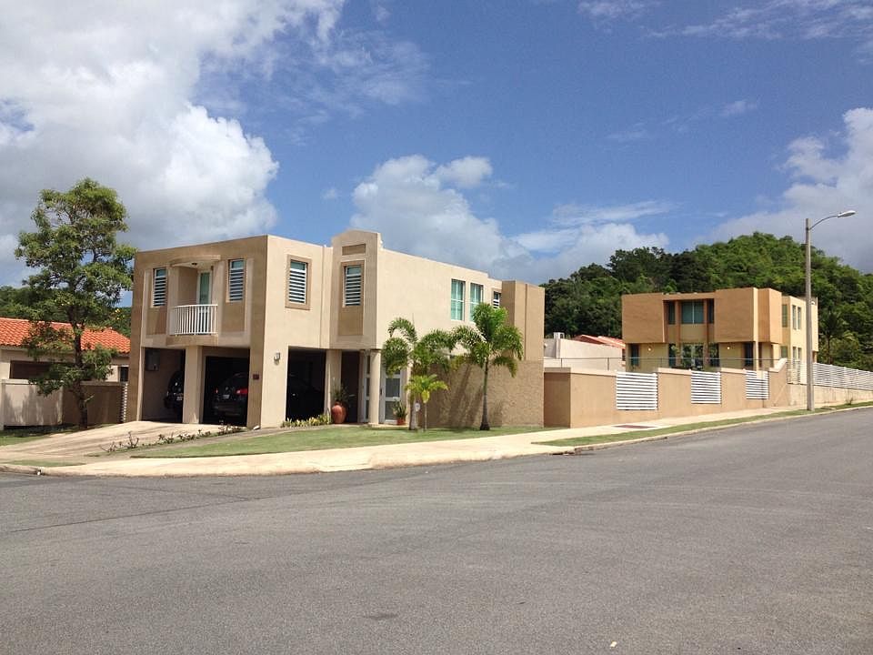 1517 Calle Verona Urb Fuentebella, Toa Baja, PR 00953 | Zillow