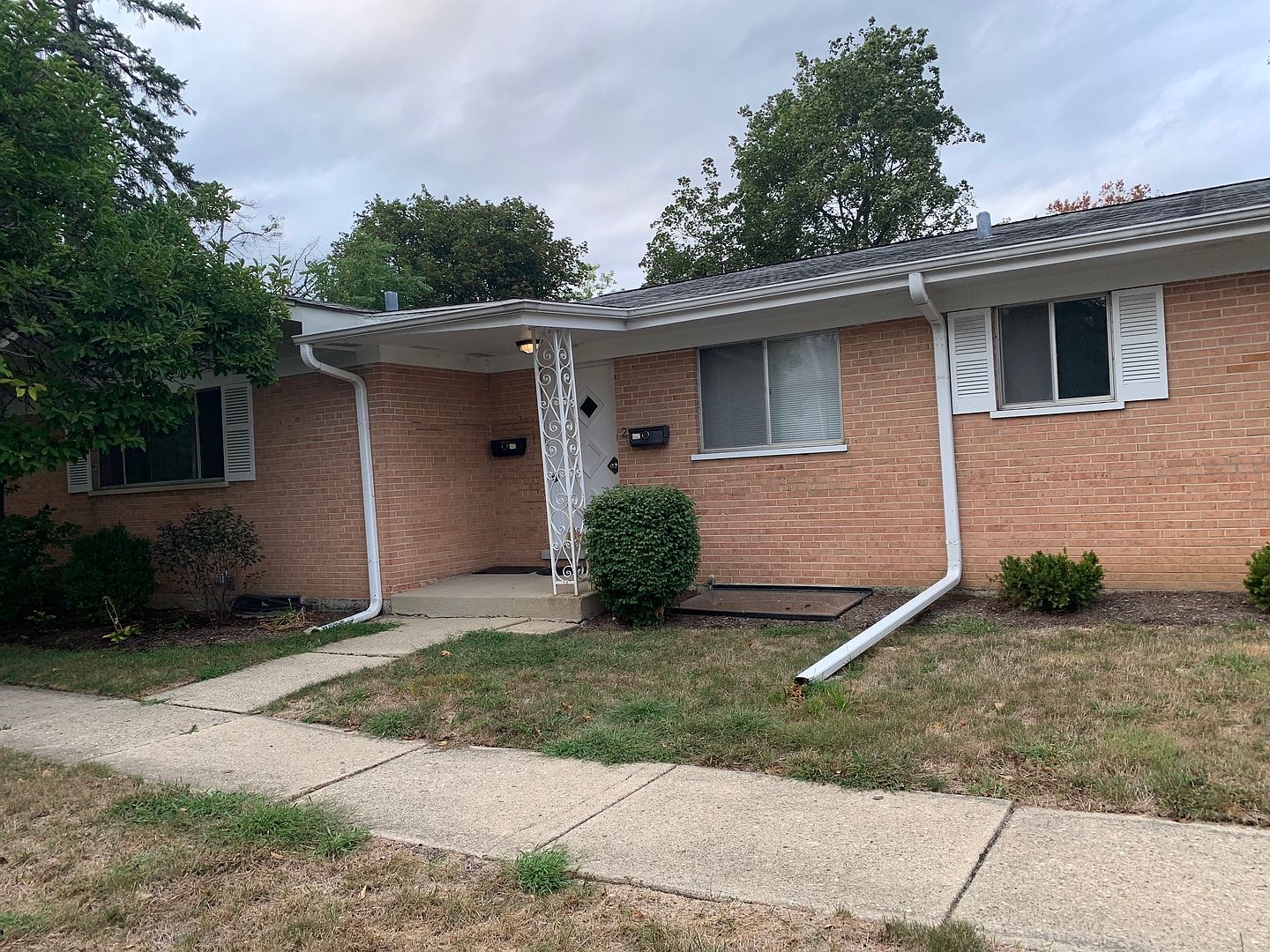 1396 Wing St APT 2, Elgin, IL 60123 | Zillow