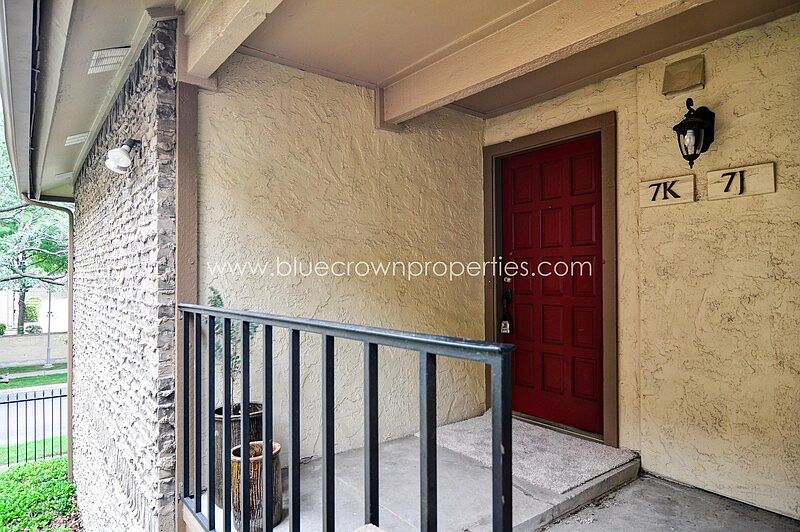 Inwood Crossroads - 7640 W Greenway Blvd Dallas TX | Zillow