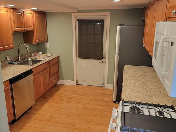 115 Paul Manafort Dr #2, New Britain, CT 06053 | Zillow