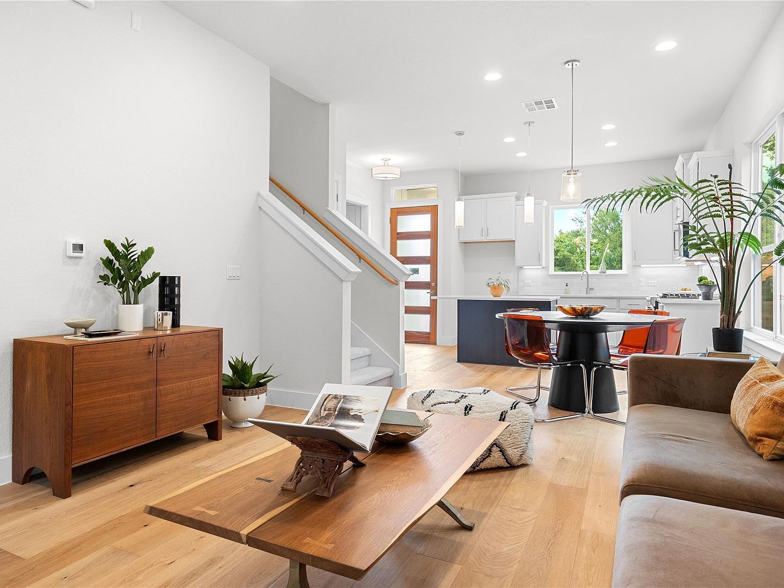 760 Mansell Dr, Austin, TX 78702 | Zillow