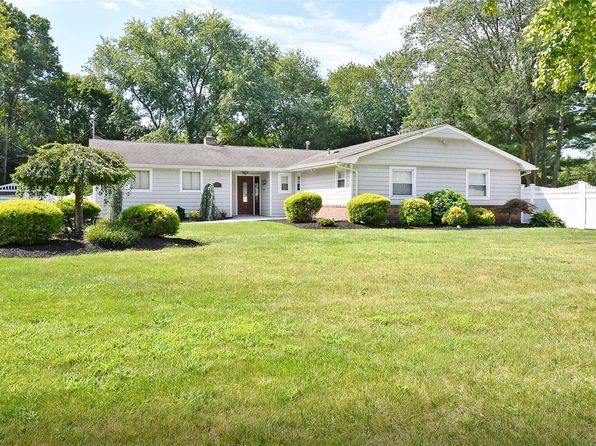 Dix Hills Real Estate - Dix Hills NY Homes For Sale | Zillow