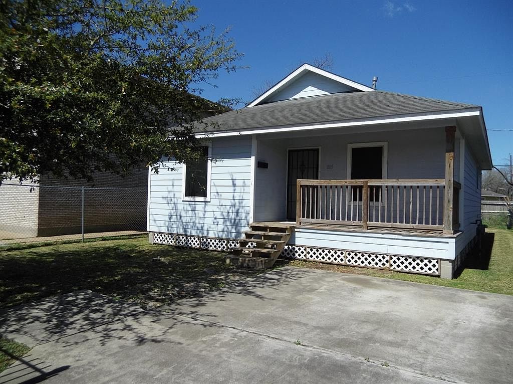 805 E 36th St, Houston, TX 77022 | Zillow