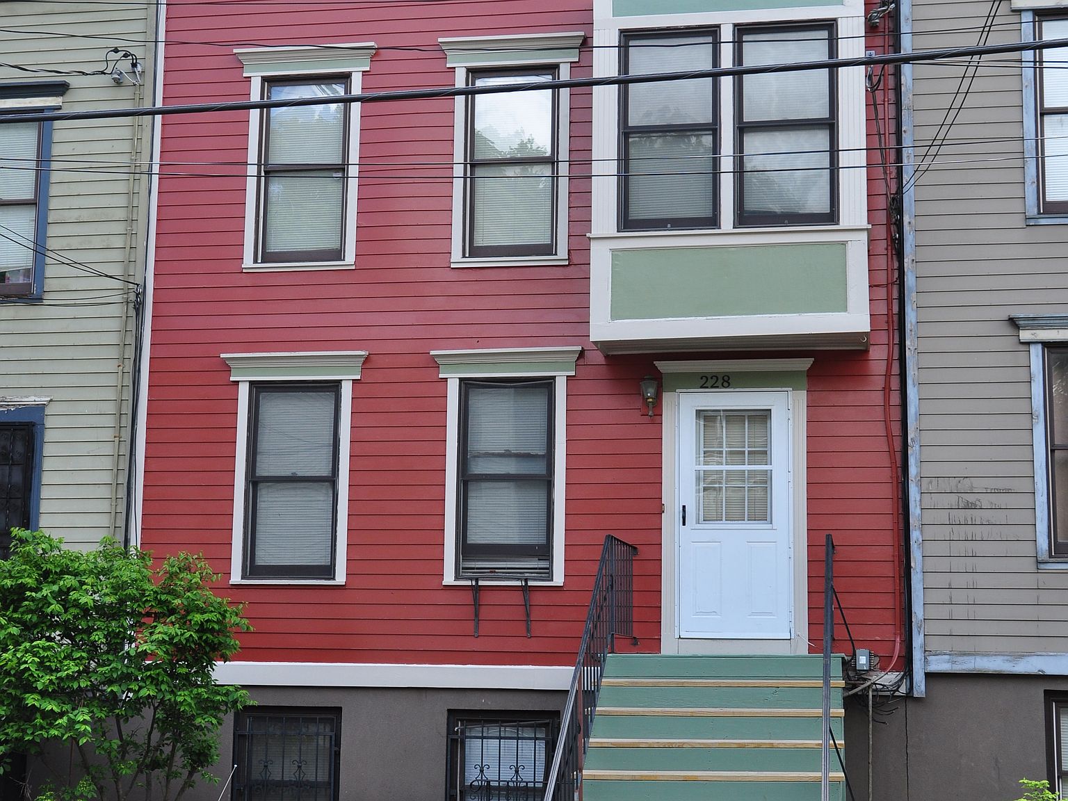 228 1st St #Basement, Albany, NY 12210 | Zillow