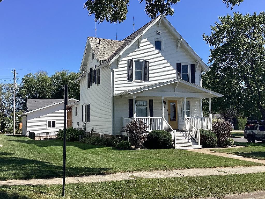 151 2nd Ave SE, Spring Grove, MN 55974 | Zillow
