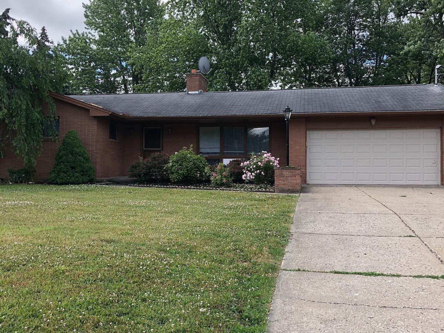 1745 Maple Rd, Buffalo, NY 14221 | Zillow