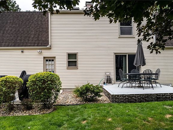 5075 Simon Rd, Youngstown, OH 44512 | MLS #4489587 | Zillow