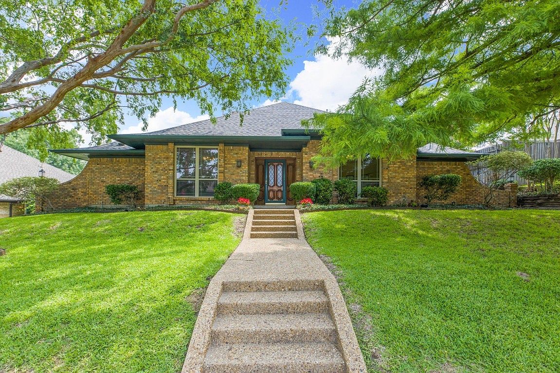 2918 Apple Valley Dr, Garland, TX 75043 | Zillow