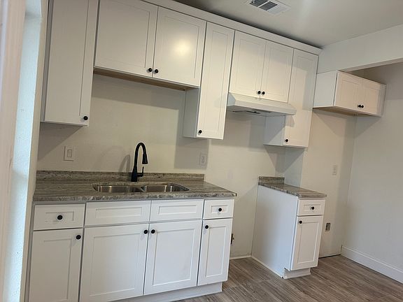 2618 Jim Loftin Rd #2, Dallas, TX 75224 | Zillow