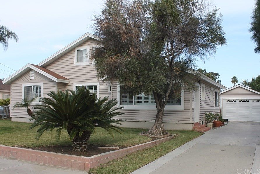 9151 Flower St, Bellflower, CA 90706 | Zillow