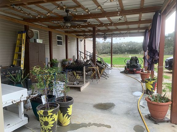 283 County Road 462, Blessing, TX 77419 | MLS #776922 | Zillow