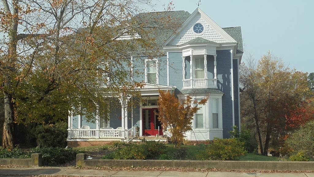 124 N Main St, Chatham, VA 24531 | Zillow