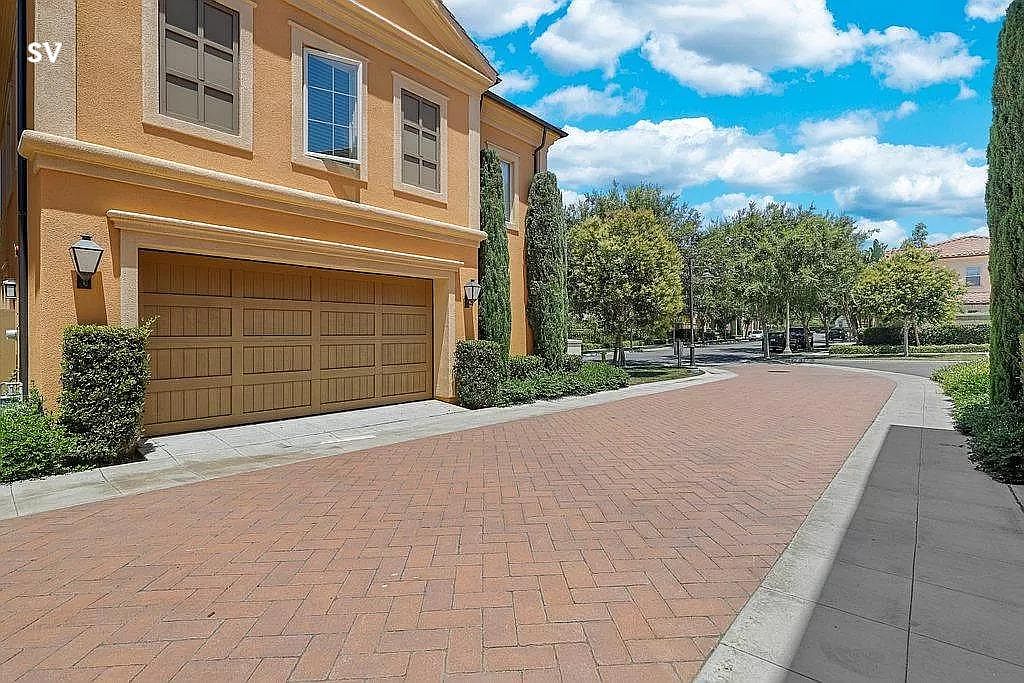58 Maple Ash, Irvine, CA 92620 | Zillow