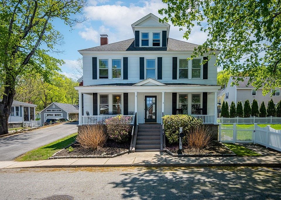 11 Collins St, Amesbury, MA 01913 | Zillow