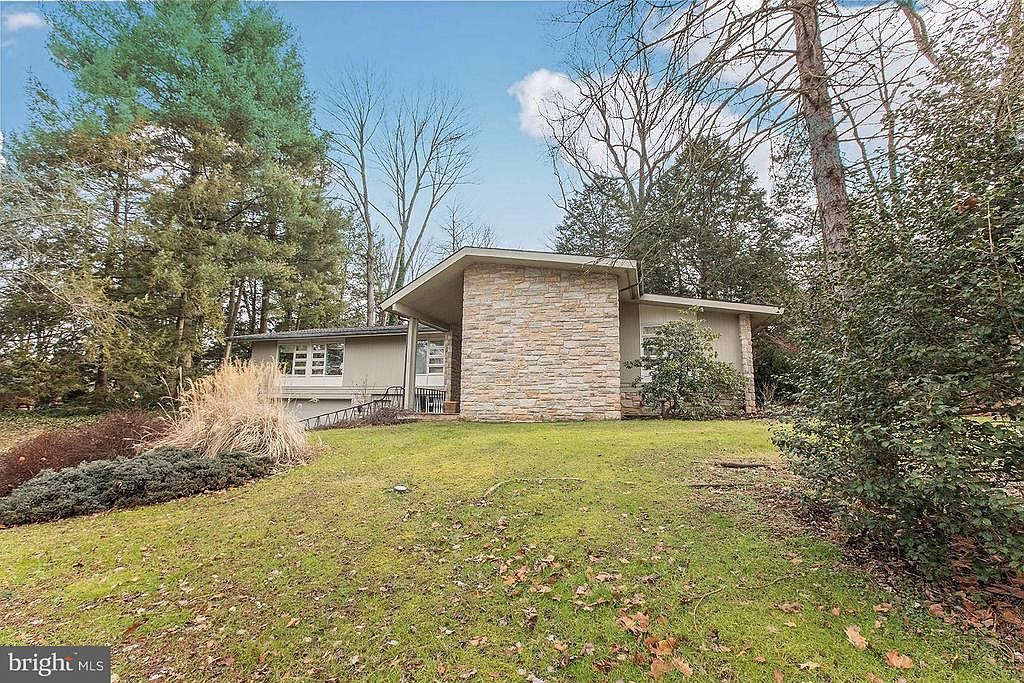1115 Thrush Rd, Wyomissing, PA 19610 | Zillow