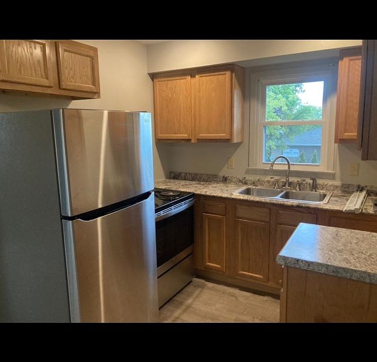 118 S Joseph St #3, Appleton, WI 54915 | Zillow