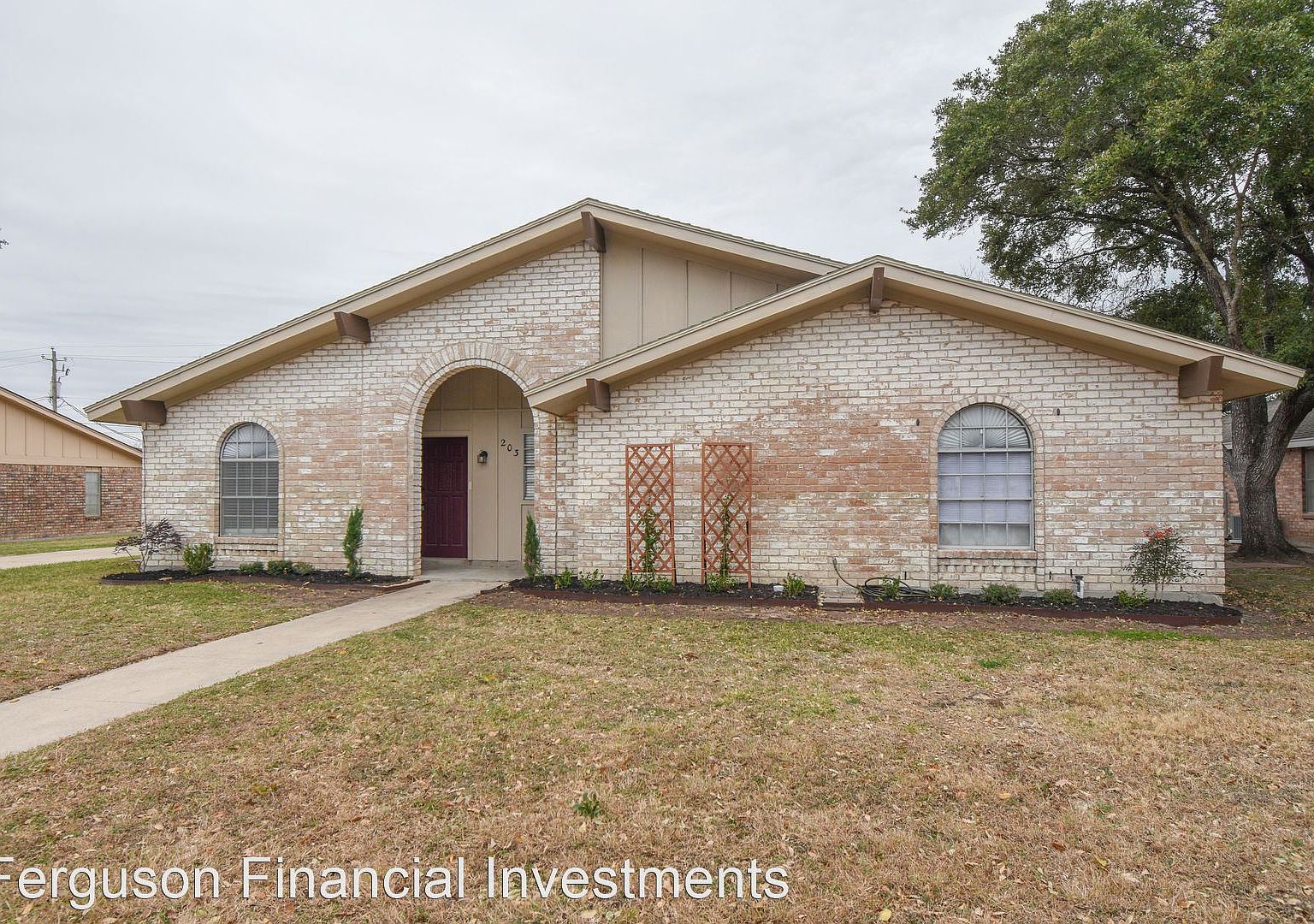 203 Lancelot St, Victoria, TX 77904 | Zillow