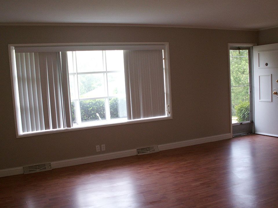 4301 Von Talge Rd, Saint Louis, MO 63128 | Zillow