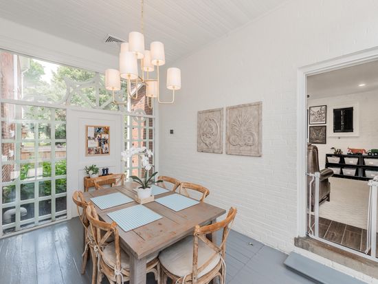 2733 Kingston Pike, Knoxville, TN 37919 | Zillow