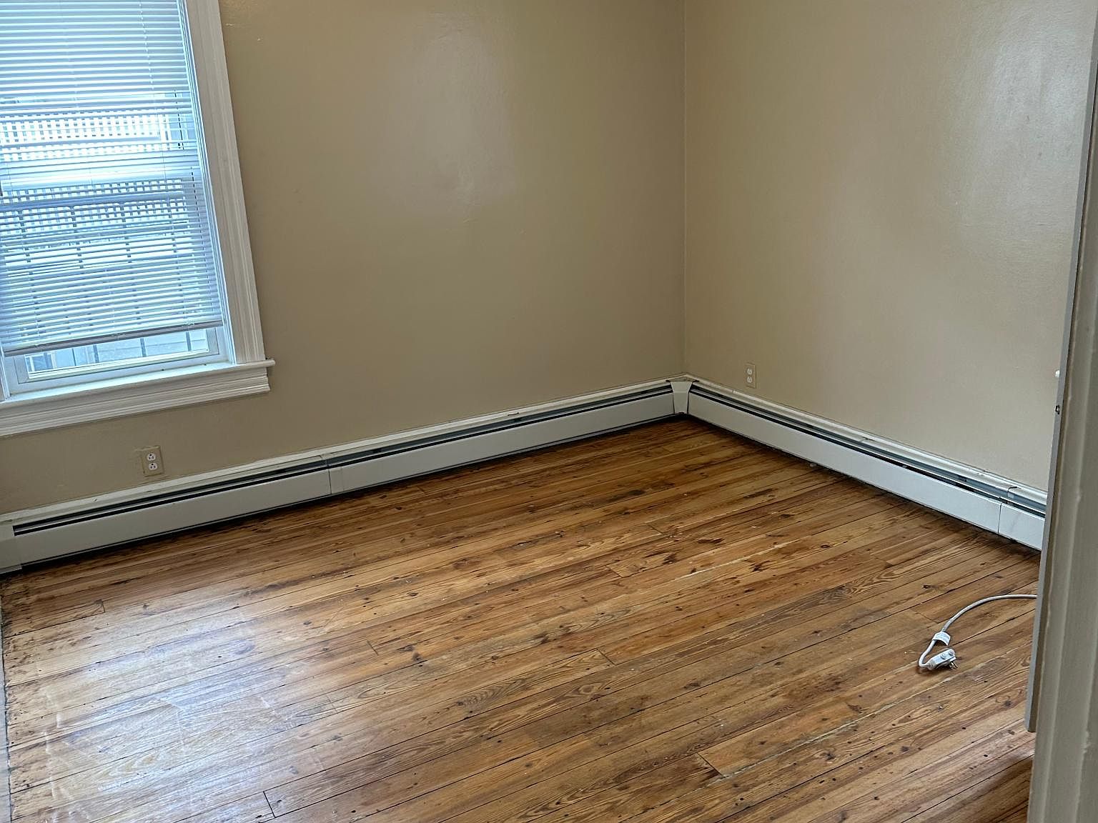 317 Grove St #2F, Woonsocket, RI 02895 | Zillow