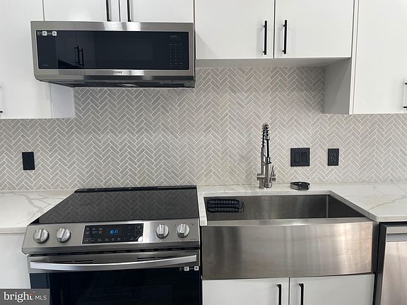 6013 Rabbit Hill Ct, Centreville, VA 20121 | Zillow