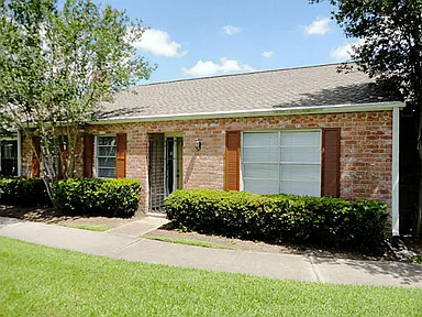 8946 Wilcrest Dr Houston TX | Zillow