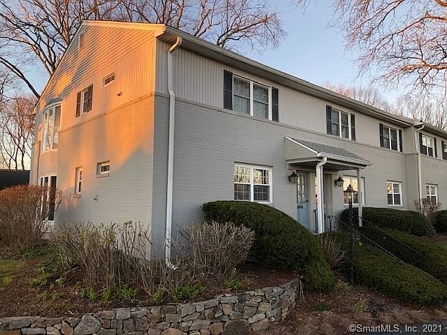 Mosswood Condominiums - 245 Unquowa Rd Fairfield CT | Zillow