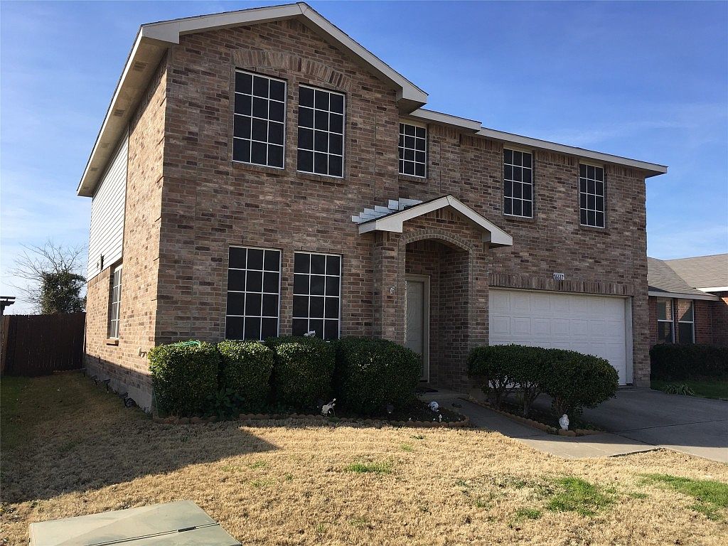 16617 Woodside Dr, Justin, TX 76247 | MLS #20406170 | Zillow