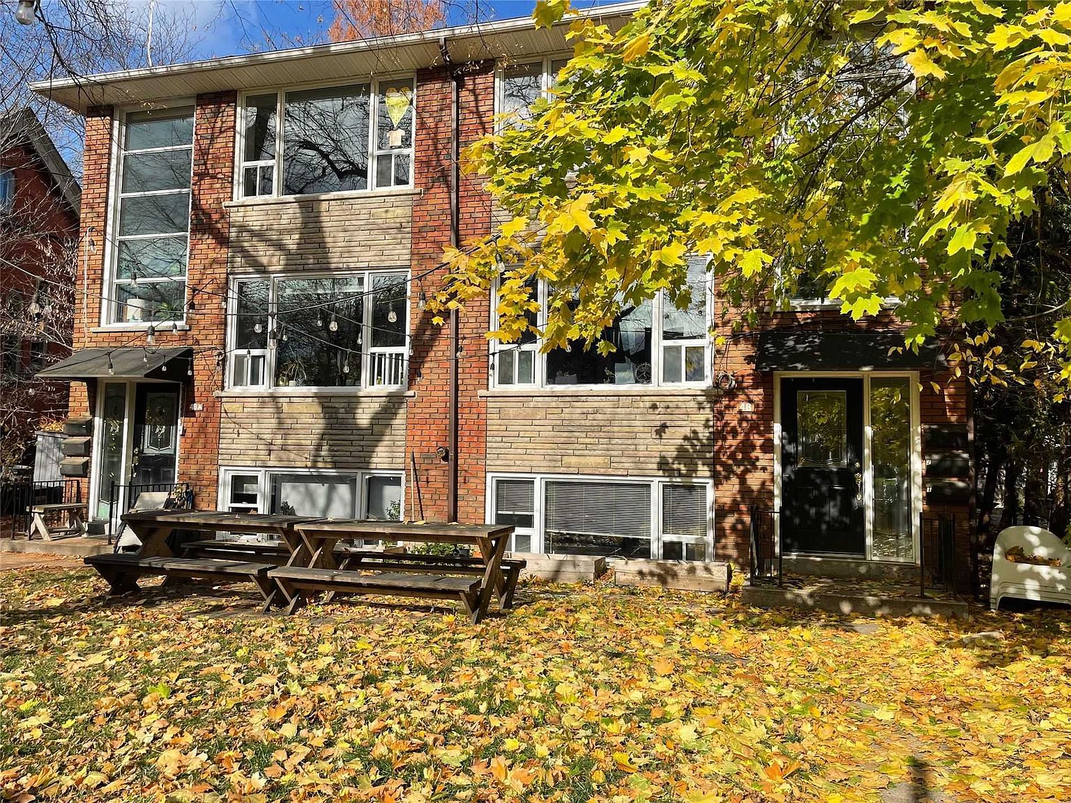 48 Dewson St #1, Toronto, ON M6H 1G7 | Zillow