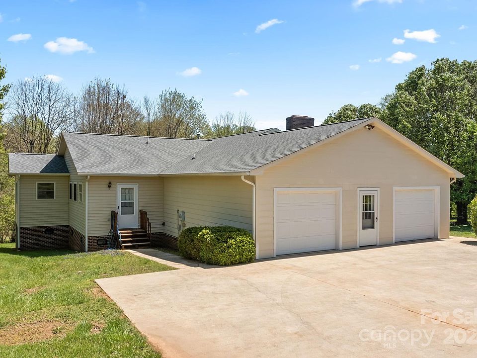 3298 Friendly Park Rd, Lenoir, NC 28645 | Zillow