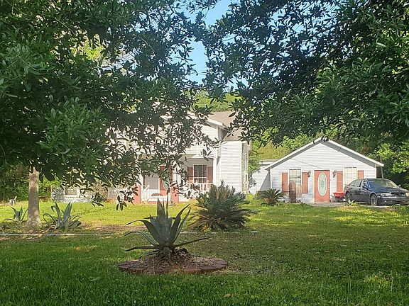 3519 Azalea St, Moss Point, MS 39563 | Zillow